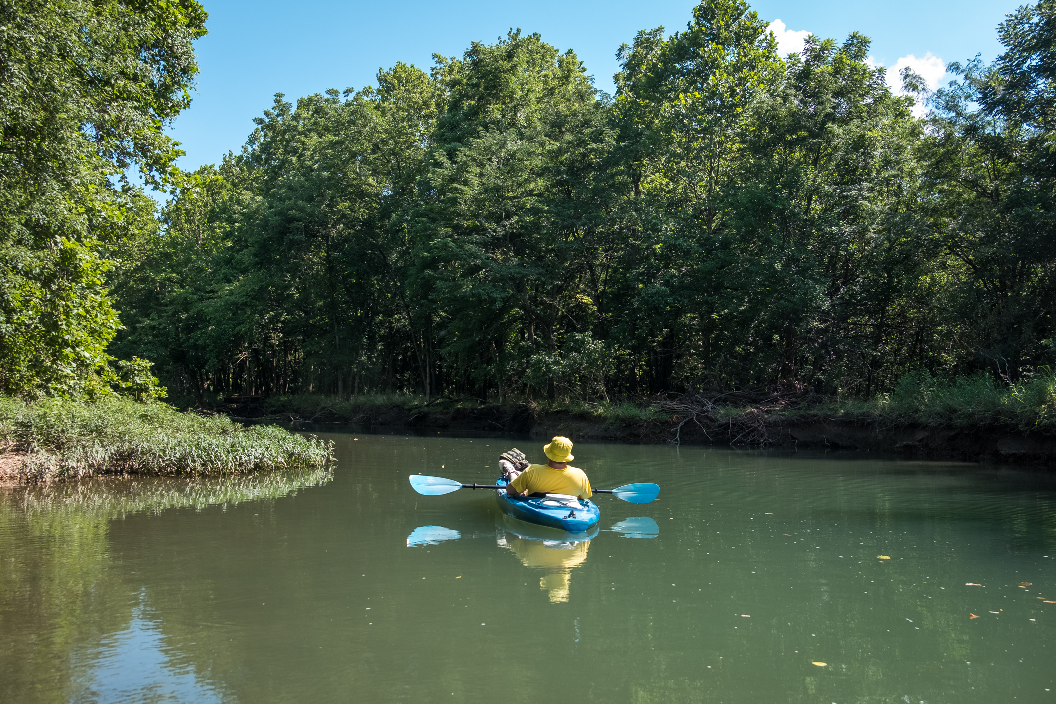 Kayaking on the James River above Lake Springfield - Ozarks Walkabout